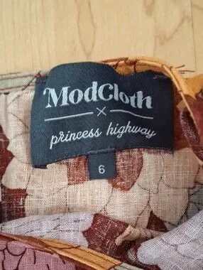 Modcloth | Tops | Modcloth X Princess Highway Retro Floral Boxy Cut ...